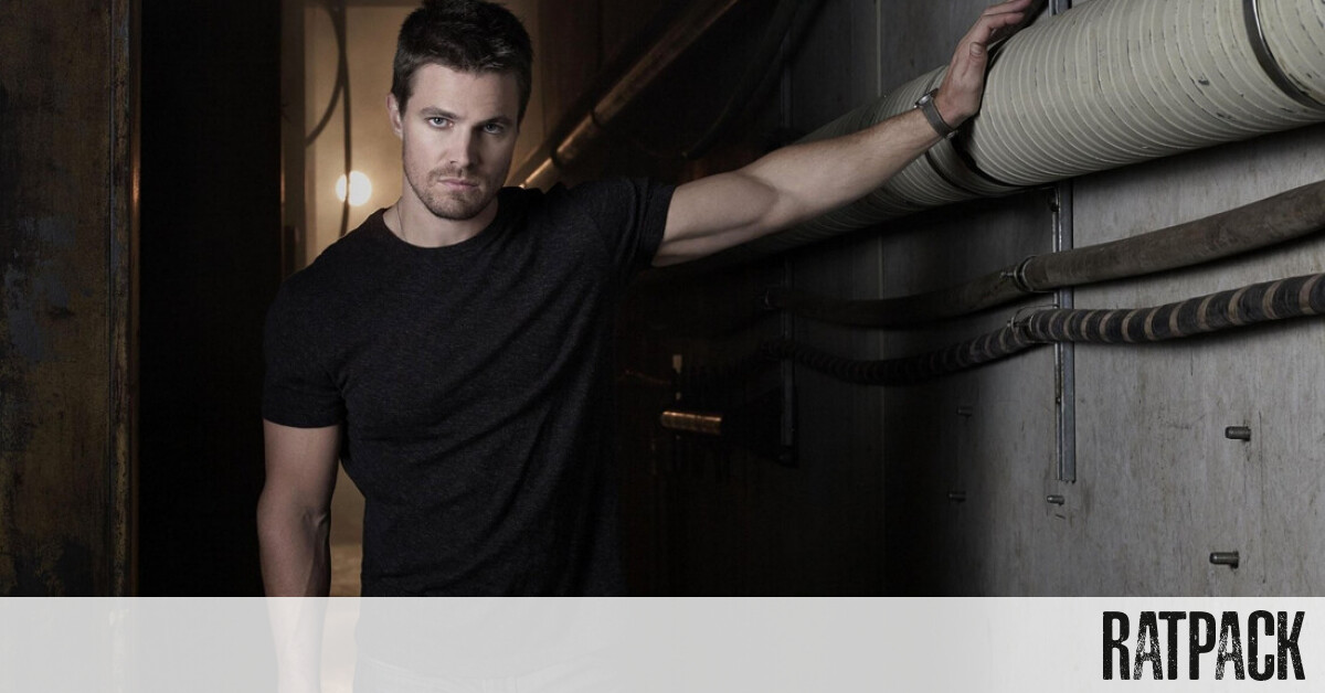 Η απαράμιλλη γοητεία του μαύρου t-shirt - Ratpack.gr