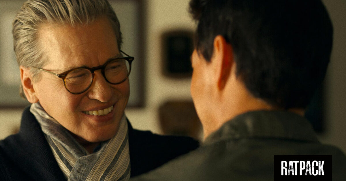 O σκηνοθέτης Joseph Kosinski αποκάλυψε τη στιγμή που έδειξε στον Val Kilmer τη σκηνή του ...