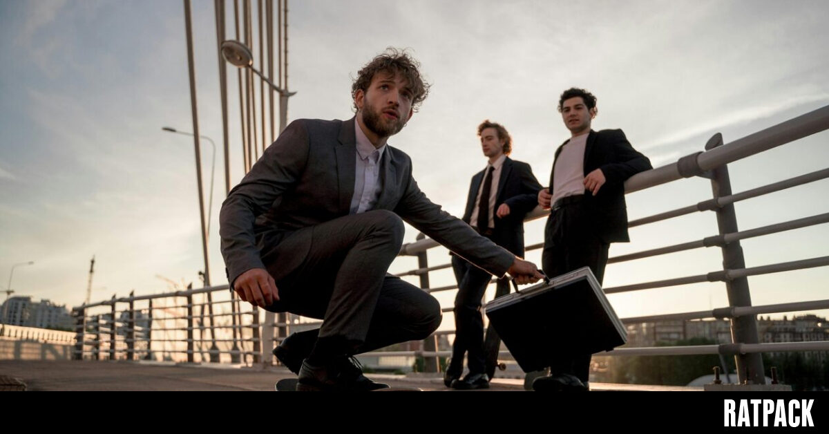 Οι νέοι θυσιάζουν την ψυχική τους υγεία για την καριέρα - RatPack.gr